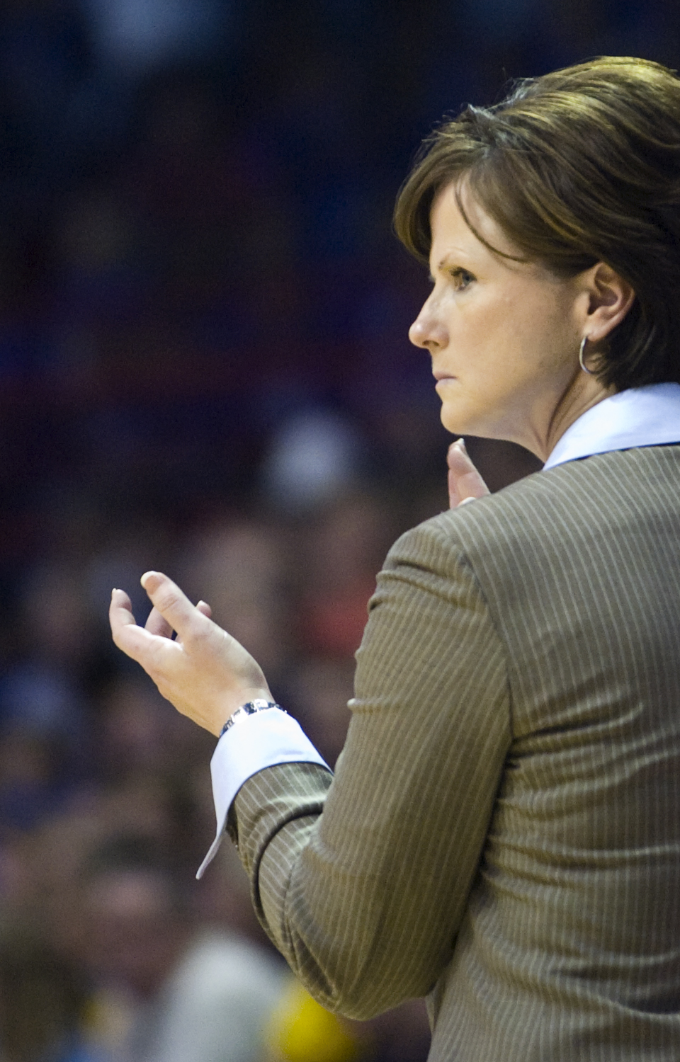 KU women’s coach Bonnie Henrickson lands star recruit for next season ...
